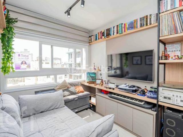 Apartamento à venda em Cidade Baixa com 31 m², 1 quarto, 1 suíte, 1 vaga