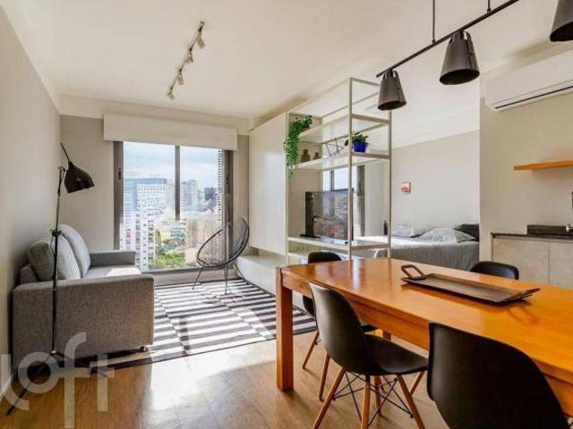 Apartamento à venda em Cidade Baixa com 47 m², 1 quarto, 1 vaga