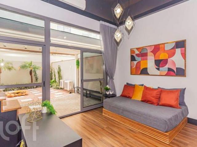 Apartamento à venda em Cidade Baixa com 96 m², 1 quarto, 1 vaga