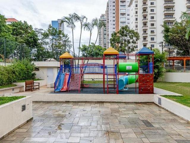 Apartamento à venda em Cidade Monções