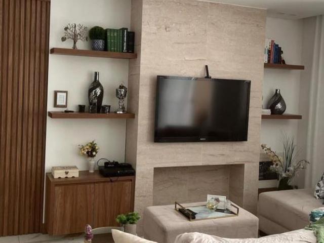 Apartamento à venda em Cidade São Francisco com 233 m², 3 quartos, 3 vagas