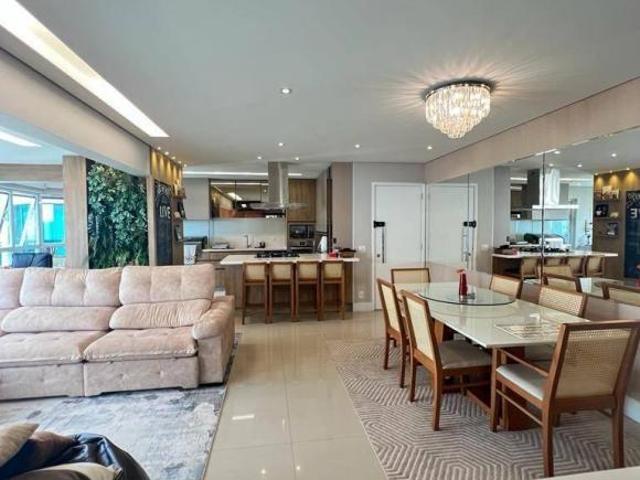 Apartamento a Venda em Condominio Alphaville