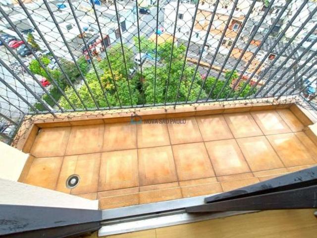 Apartamento à venda em condomínio no Jardim Vergueiro