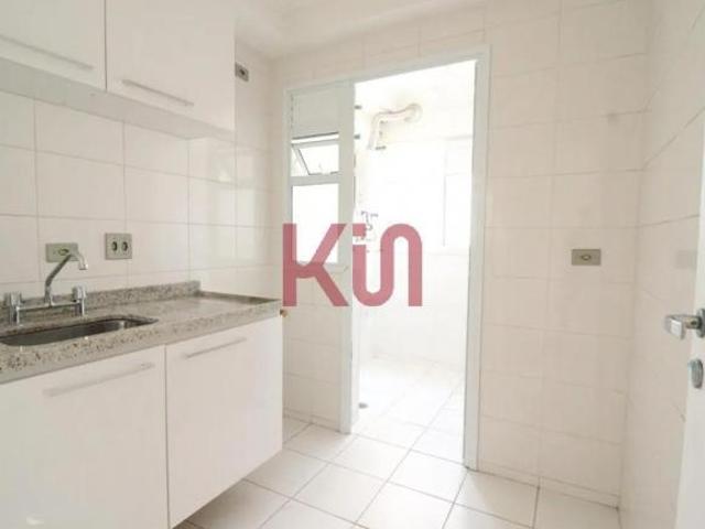 Apartamento à venda em condomínio na Vila Dom Pedro I, SP: 2 quartos, 1 suíte, 1 sala, 2 banheiros