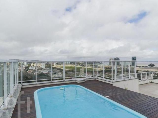 Apartamento à venda em Cristal com 158 m², 3 quartos, 3 suítes, 3 vagas