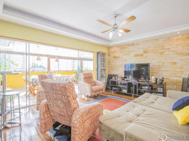 Apartamento à venda em Cristal com 250 m², 2 quartos, 1 suíte, 2 vagas