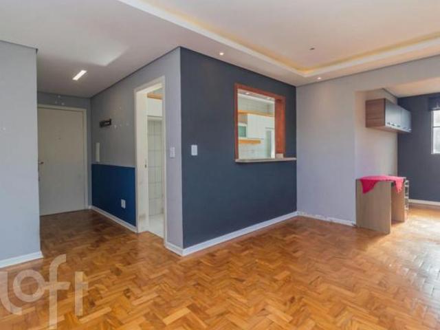 Apartamento à venda em Cristal com 74 m², 2 quartos, 2 vagas