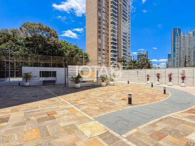 Apartamento à venda em Ecoville