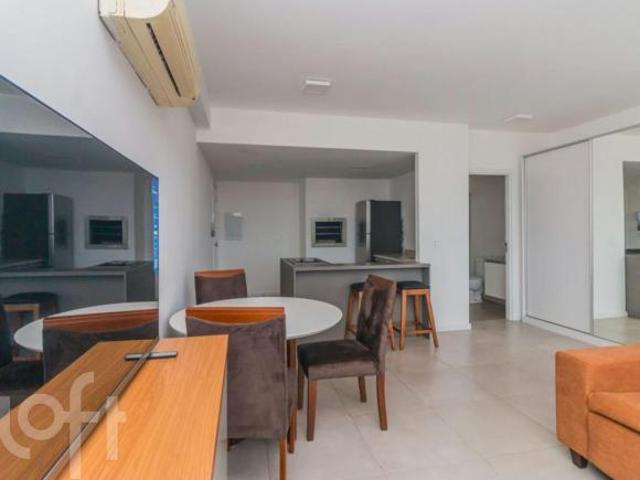 Apartamento à venda em Floresta com 42 m², 1 quarto, 2 vagas