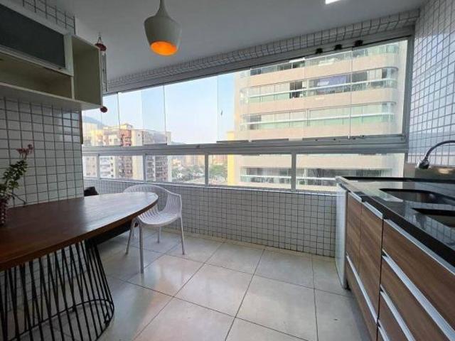 Apartamento à Venda em Forte, Praia Grande SP