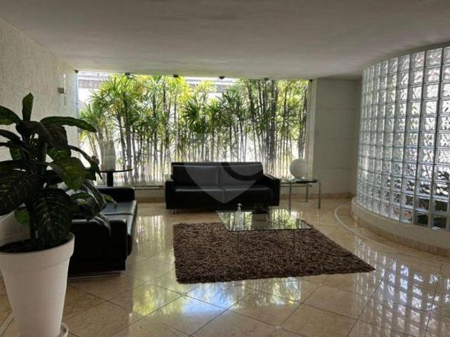 Apartamento a venda em frente ao Parque Ibirapuera. 3 quartos. suíte. vaga
