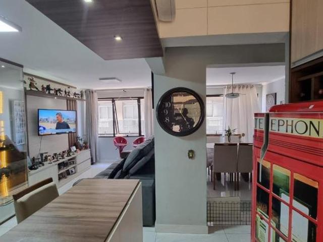 Apartamento à venda em frente ao Shopping Muller no Edifício Dona Virgínia no Centro Cívico Curitiba