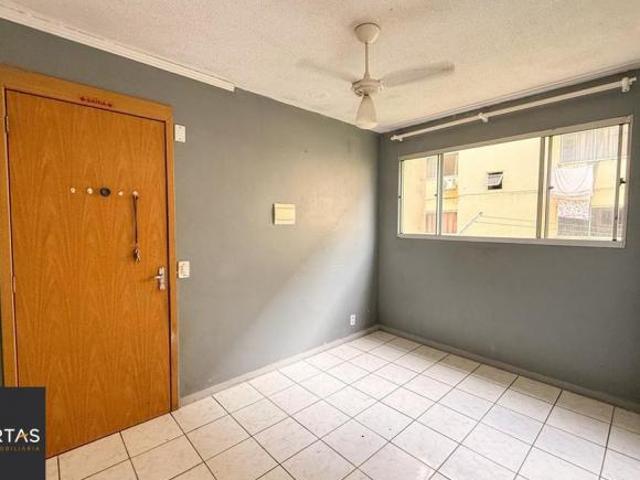 Apartamento à venda em Guajuviras