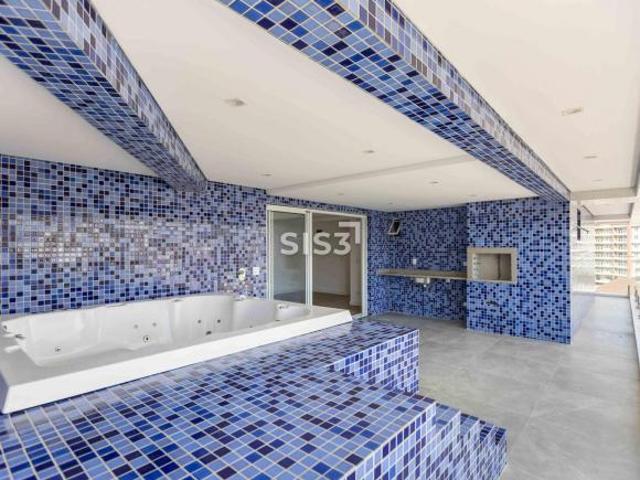 Apartamento à venda em Guaratuba, a uma quadra do