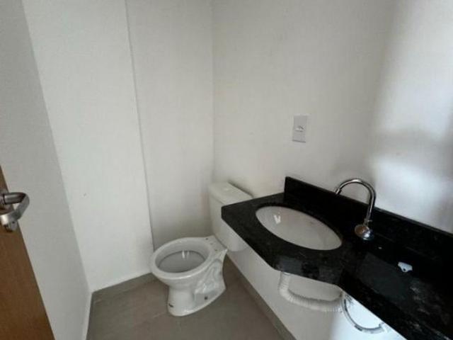 Apartamento à Venda em Guilhermina, Praia Grande SP