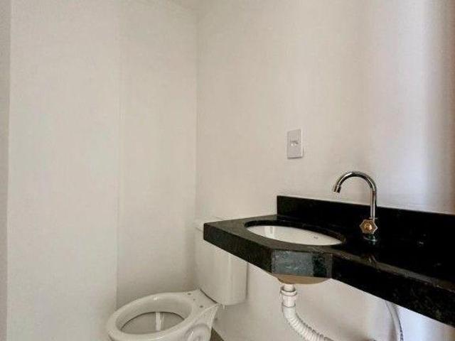 Apartamento à Venda em Guilhermina, Praia Grande SP