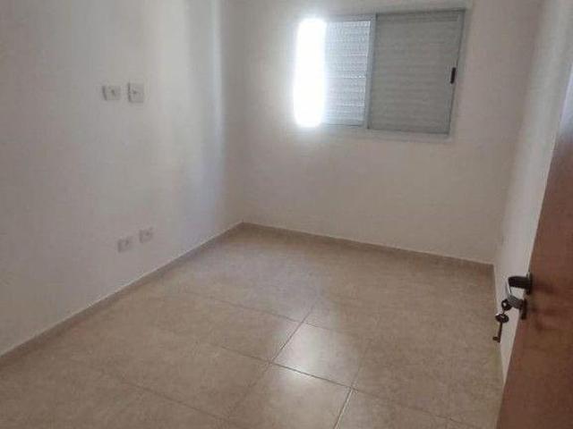 Apartamento à Venda em Guilhermina, Praia Grande SP