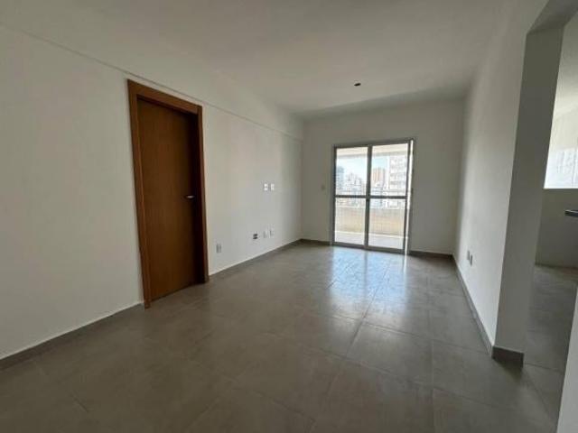 Apartamento à Venda em Guilhermina, Praia Grande SP
