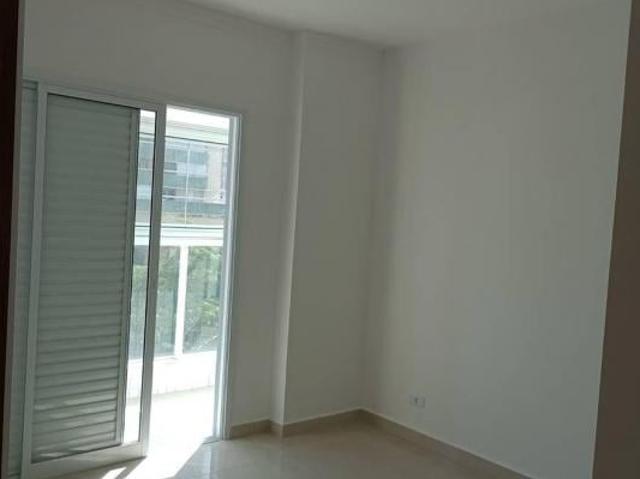 Apartamento à Venda em Guilhermina, Praia Grande SP