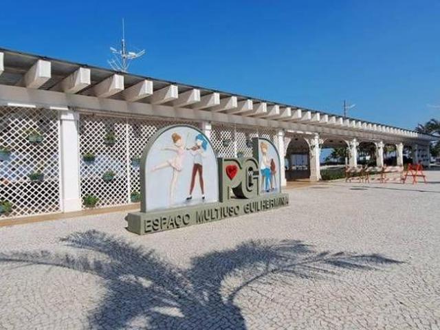 Apartamento à Venda em Guilhermina, Praia Grande SP