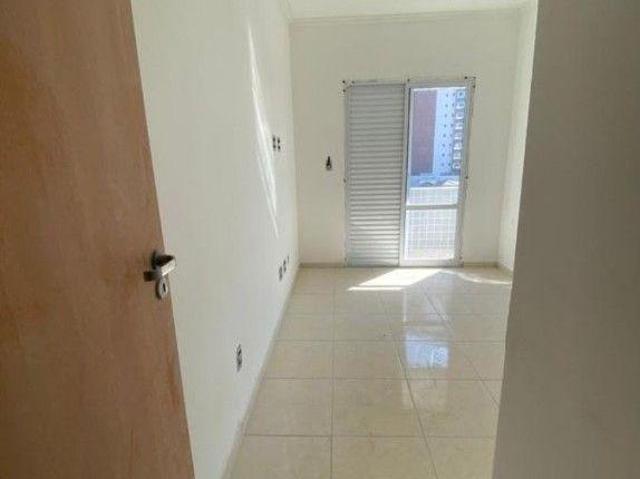 Apartamento à Venda em Guilhermina, Praia Grande SP