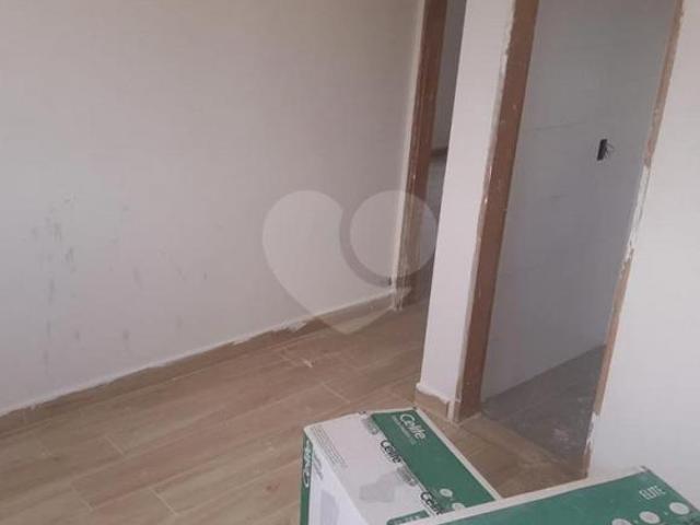 Apartamento à venda em Guilhermina SP