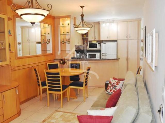 APARTAMENTO À VENDA EM GRAMADO COM DOIS DORMITÓRIOS!
