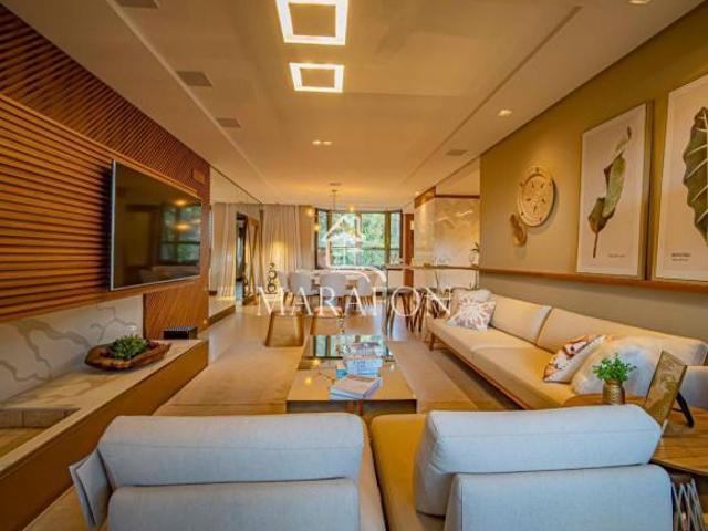 APARTAMENTO À VENDA EM GRAMADO COM QUATRO SUÍTES!