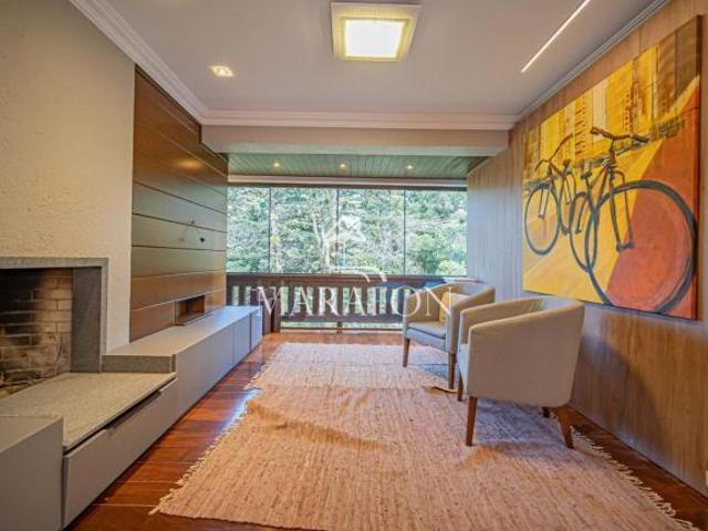 APARTAMENTO À VENDA EM GRAMADO COM TRÊS DORMITÓRIOS