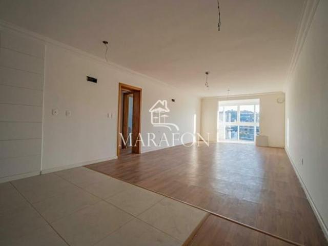 APARTAMENTO À VENDA EM GRAMADO COM TRÊS DORMITÓRIOS!