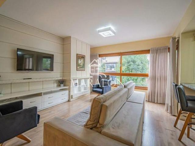APARTAMENTO À VENDA EM GRAMADO COM TRÊS DORMITÓRIOS!