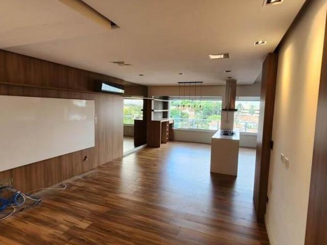 Apartamento à venda em Granja Viana com 110 m², 3 quartos, 2 vagas