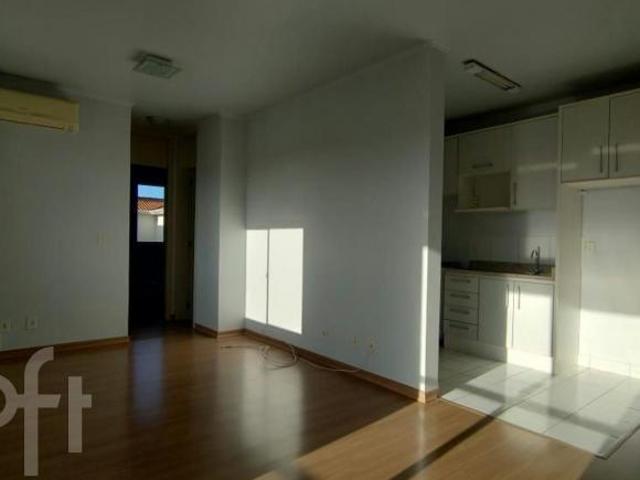 Apartamento à venda em Humaitá com 53 m², 2 quartos, 1 vaga