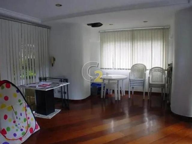 Apartamento à venda em Higienópolis, 4 quartos, 2 suítes, 3 vagas, 185 m²