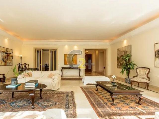 Apartamento á venda em Higienópolis, 5 suites, 3 vagas de garagem