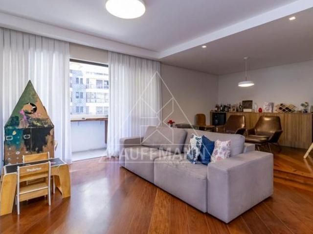 Apartamento à Venda em Higienópolis 2 Suítes, 3 Vagas e 220m² de Área Útil