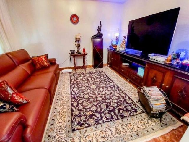 Apartamento à Venda em Higienópolis 3 dormitórios sendo 1 suíte 2 vagas 270 m²