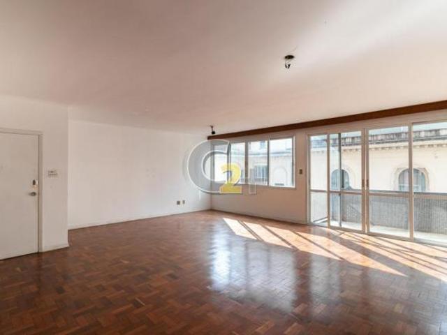 Apartamento á venda em Higienópolis, 3 quartos, 1 vaga de garagem