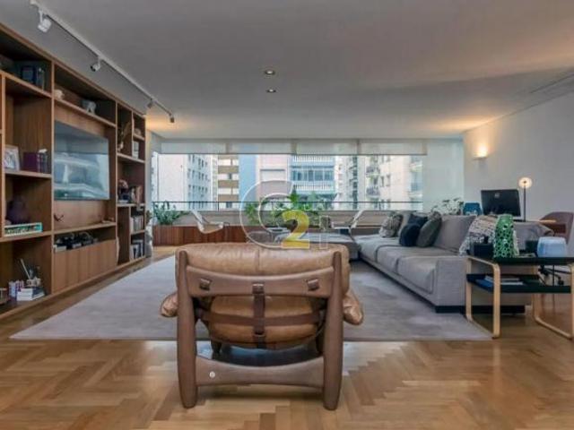 Apartamento á venda em Higienopolis 3 suítes, 3 vagas de garagem