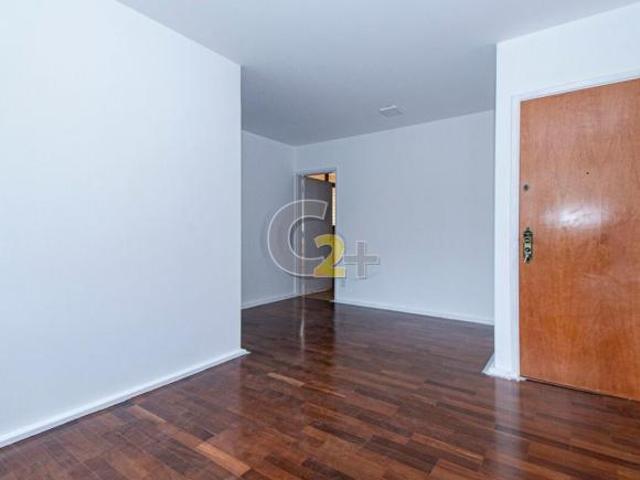 Apartamento à venda em Higienópolis com 3 quartos, sendo 1 suíte e 1 vaga