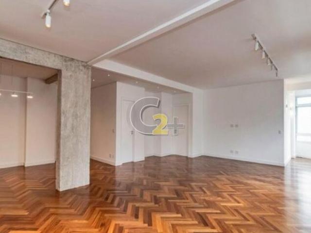 Apartamento à venda em Higienópolis com 3 suítes e 1 vaga