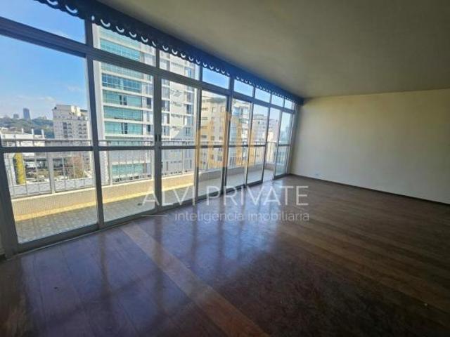 Apartamento à venda em Higienópolis com 198 m², 3 dormitórios, 1 suíte e 2 vagas