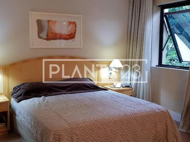 Apartamento à venda em Higienópolis com 28 m², 1 quarto, 1 vaga