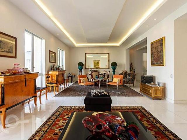Apartamento à venda em Higienópolis com 290 m², 3 quartos, 2 vagas