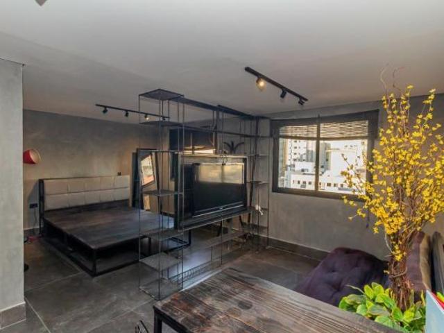 Apartamento à venda em Higienópolis com 32 m², 1 quarto, 1 vaga