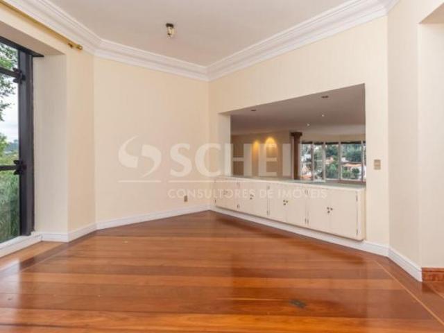 Apartamento á Venda em Higienópolis com 350m², 4 quartos sendo 3 suítes, 4 vagas