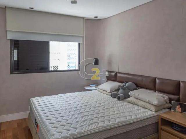Apartamento á venda em Higienópolis com 4 quartos, 2 suites e 3 vagas