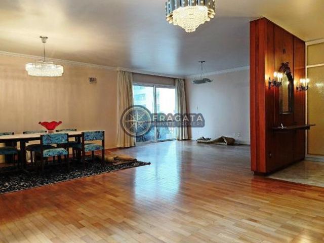 Apartamento a venda em Higienopolis/SP com 210 m² 3 quartos sendo 1 suíte e 2 vagas