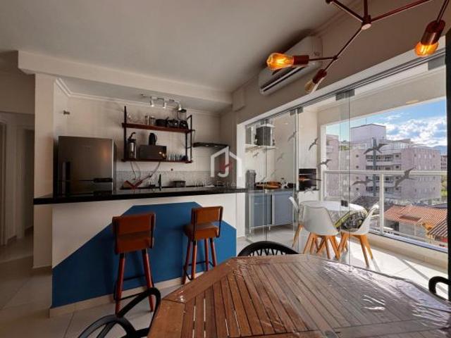 Apartamento à venda em Itaguá
