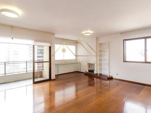 Apartamento à venda em Itaim Bibi